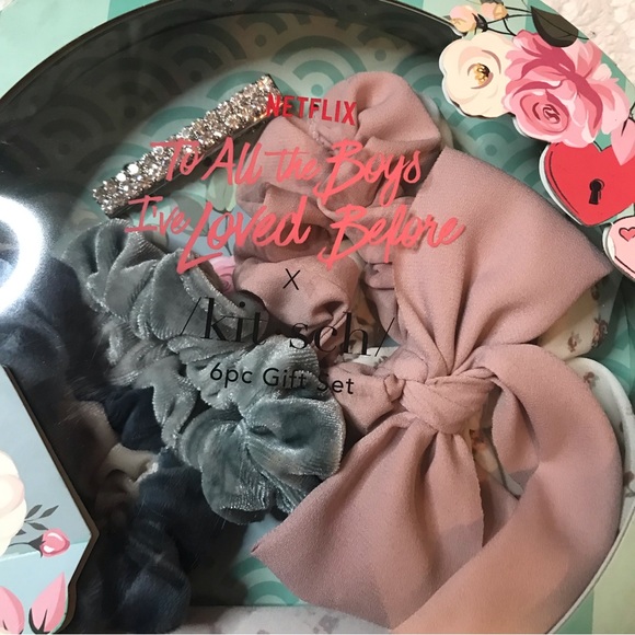 Kitsch | Accessories | Limited Edition To All The Boys Kitsch Giftset ...